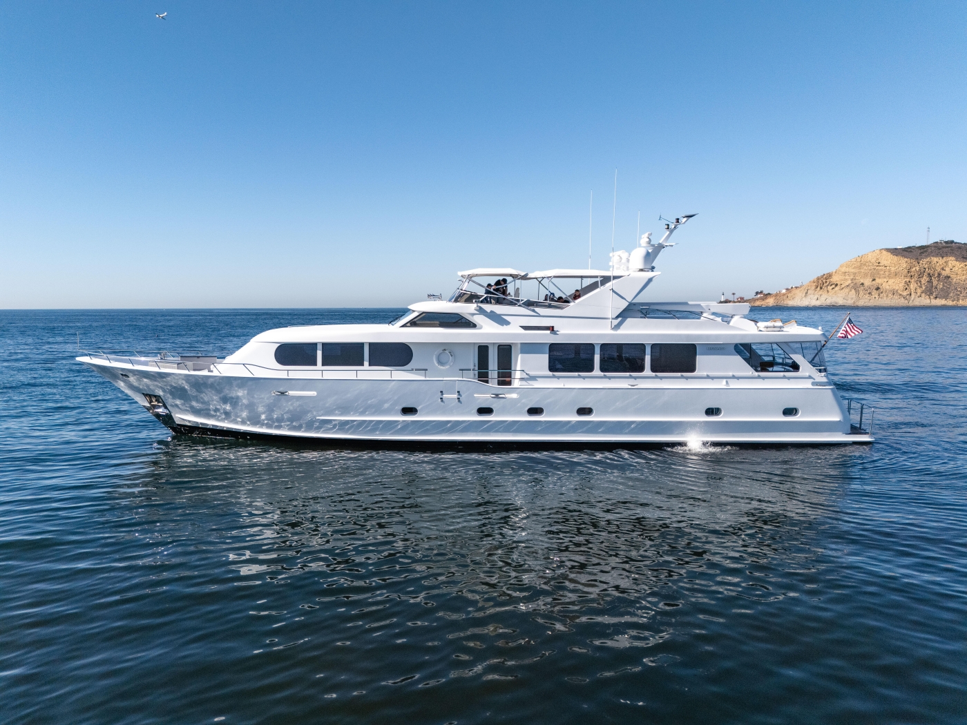 Yacht MY LADY ALASKA, Broward Marine | CHARTERWORLD Luxury Superyacht ...
